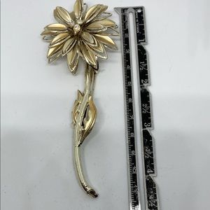 Jewelry | Vintage Flower Brooch Pin | Poshmark